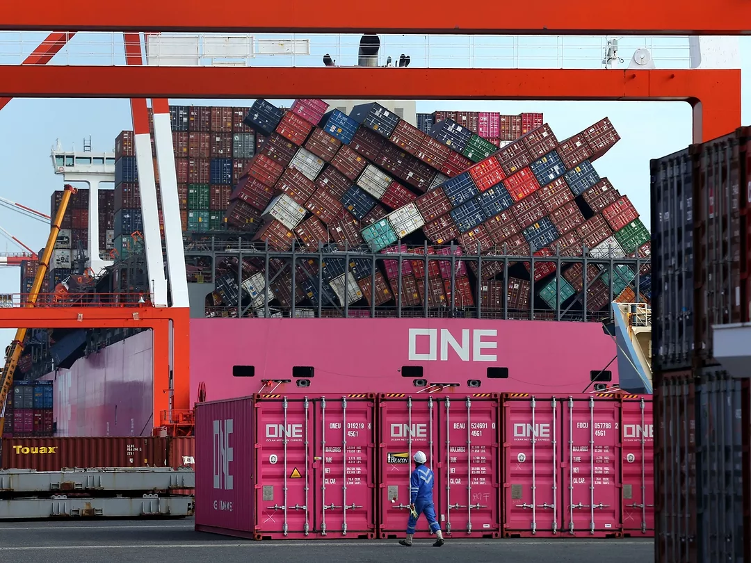 Container Ships Falling