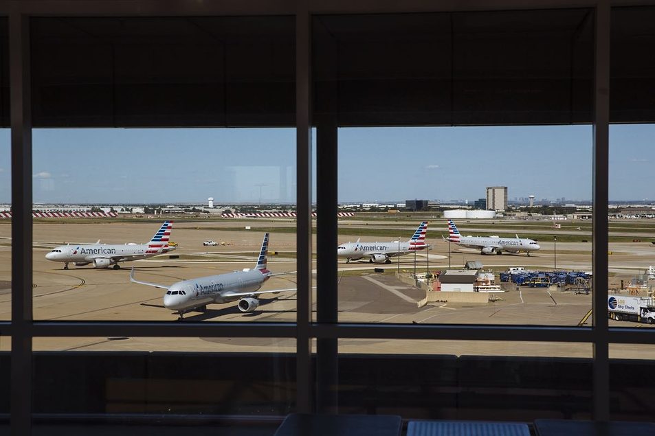 FAA Warns Airline Pilots as GPS Signals Disrupted Around Dallas ...