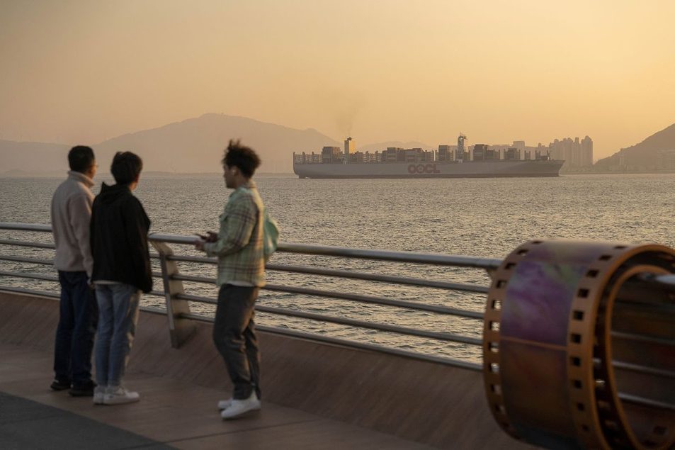 Asian Container Liners See Turnaround as Red Sea Remains Shut ...